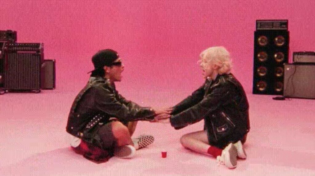 ロゼとブルーノ・マーズのコラボ曲「APT（アパート）」の意味、歌詞の翻訳、日本と違う韓国語아파트の意味も